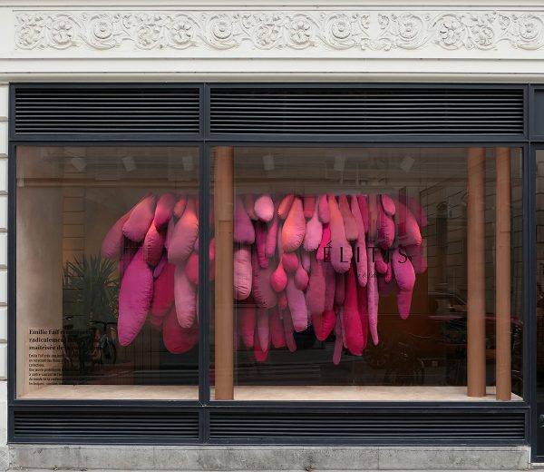 Emilie Faïf, scénographe plasticienne, sculpture textile éco ...